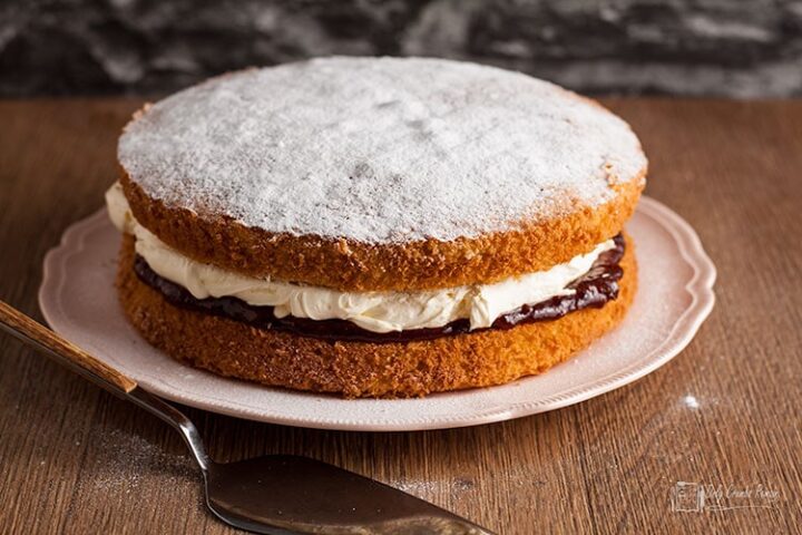 How to make the Perfect Victoria Sandwich | Only Crumbs Remain